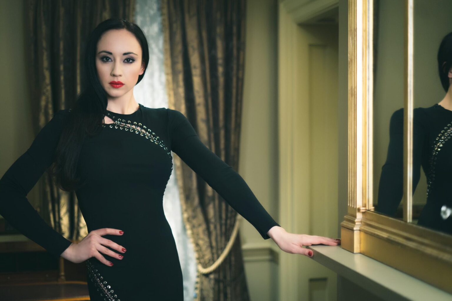 Lady Mephista im Interview – Domina in Berlin, Zürich, London
