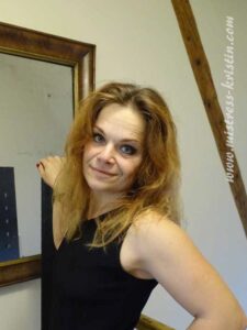 Mistress Kristin im Interview mit Lady Sas – Domina und Fetisch-Herrin