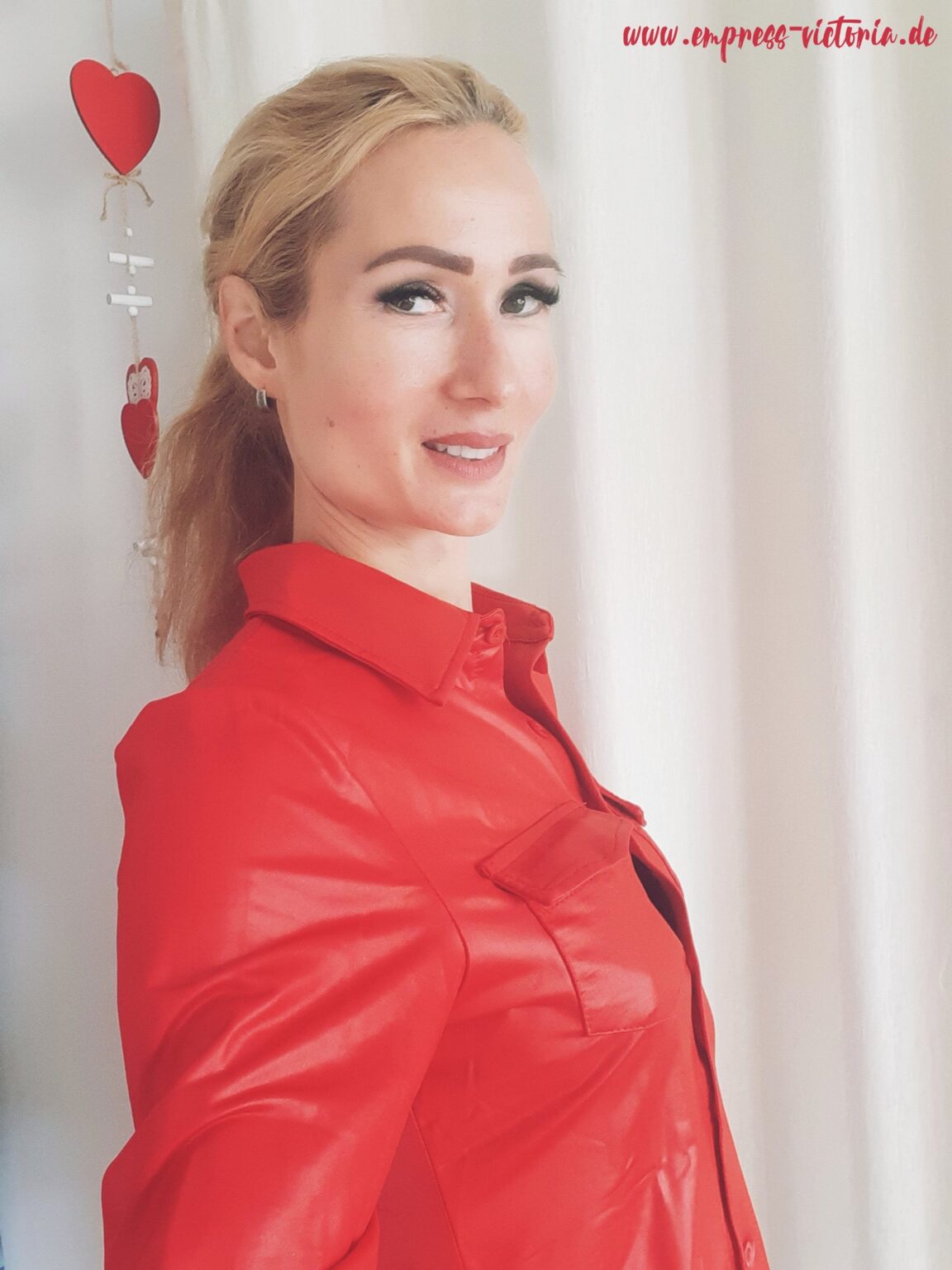 Empress Victoria aus Berlin im Interview über ihren BDSM