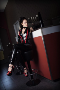 Domina Lady Kira Page aus Berlin im Interview mit Lady Sas
