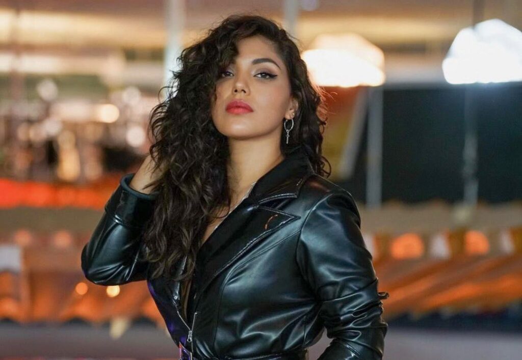 Offen für alle Facetten von BDSM - LADY SAS